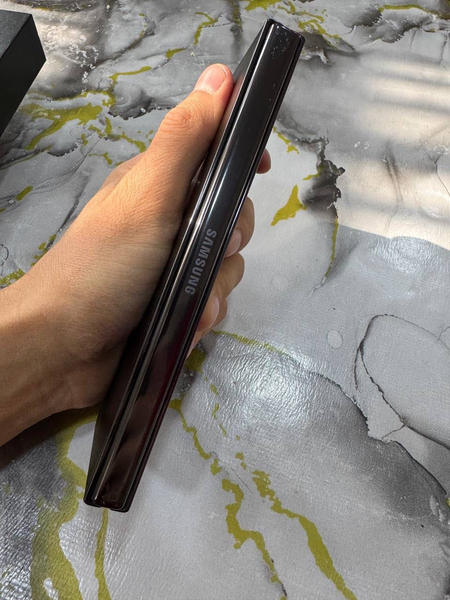 Продам Samsung Galaxy Z Fold 5 12/256 black в хорошем состоянии
