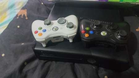 XBOX. 360 в хорошоем состоянии