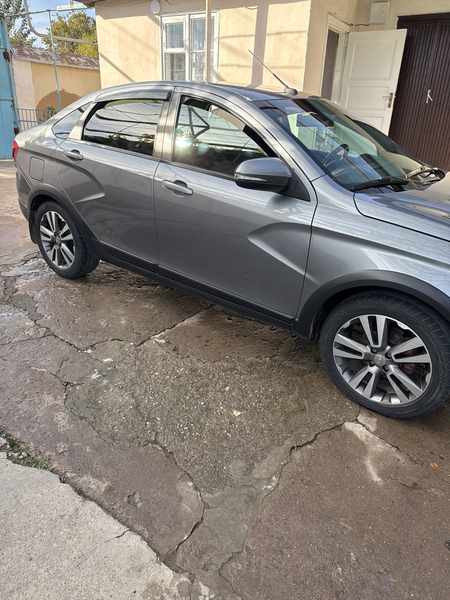 lada vesta cross 1.8 2019