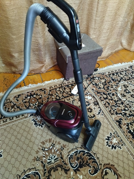 Отличный пылесос самсунг