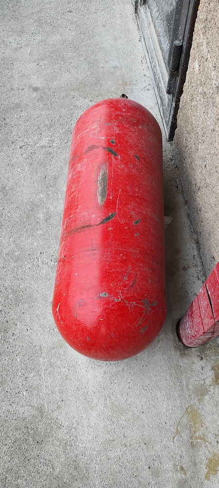 Metan gaz balon sotiladi 80 talik
