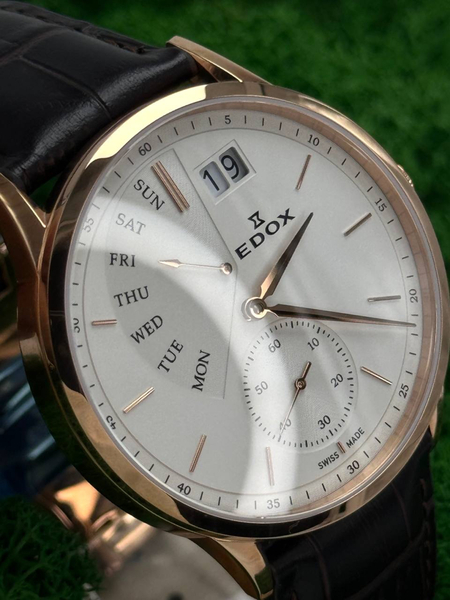 Швейцарские часы фирмы Edox