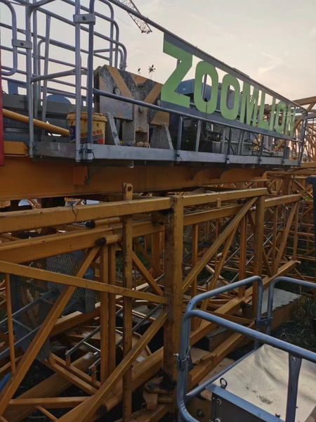Башенный кран ZOOMLION 6010-10 тоннали