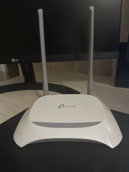 Продается роутер TP-Link TL-WR840N в хорошем состоянии