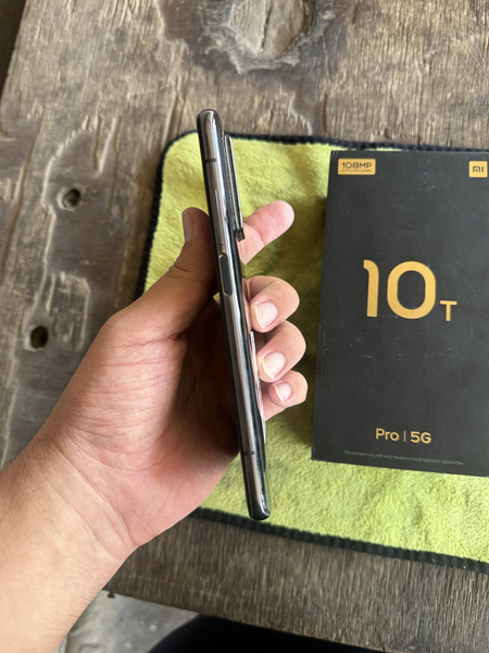 Mi 10t Pro 8.256g holati ideal karopka dak bor kamplekt holati ideal