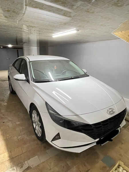 Hyundai elantra 2021 oq benzin