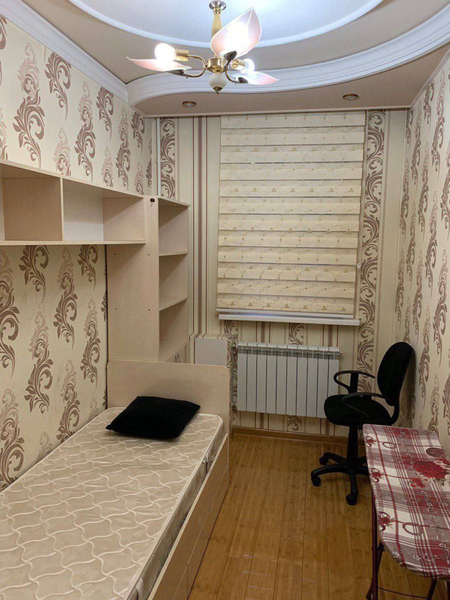 Продаётся Срочно Ойбек метро Ор-р Точка Вукус 3/комнатная 72кв