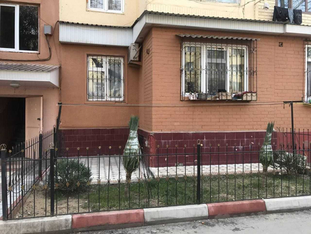 Chilonzor 19 kv 2 xona 3 xona qilingan razdelniy 2/1/4