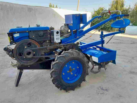 Mini traktor zubr 196