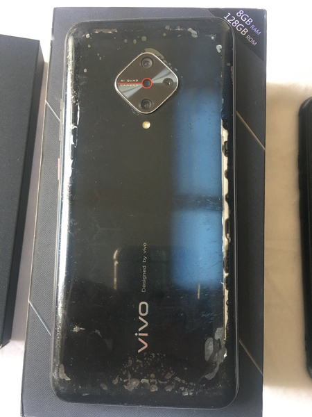 Vivo v17 8/128...