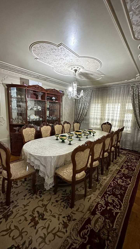 продается 4 комнатная квартира