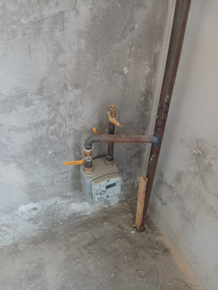 Navastroyka dom 47.68 kv Beltepa Stroy Mart bozor yonida
