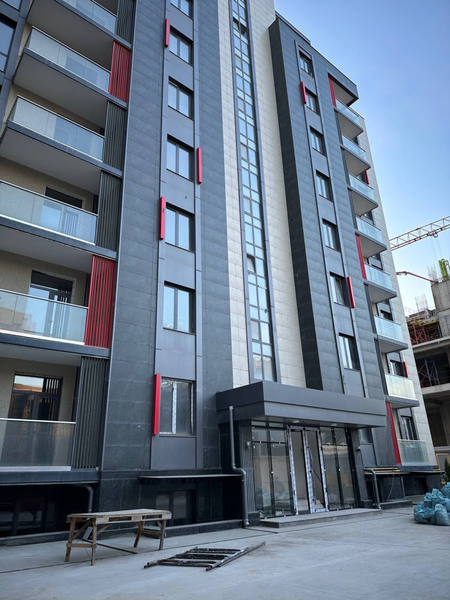 Коробка 3х ком 83м2 Улица Моштабиб Улица амира темура Продам квартиру