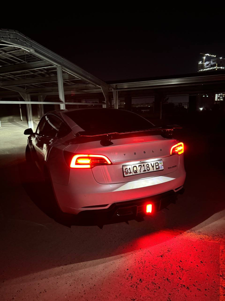 Tesla model 3 2020