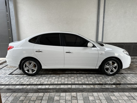 Hyundai Avante  Full 1.6