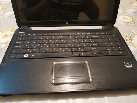 DNS Notebook sotiladi
