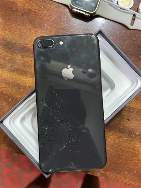 Iphone 8 plus 64gb