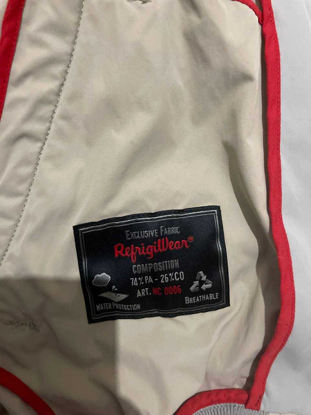 Refrigwear! Ветровка–куртка италянского производство.