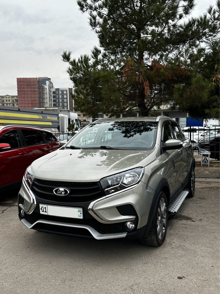 Продаётся Lada Xray cross 21-22 CVT