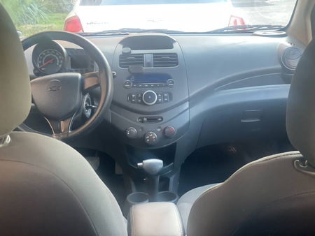 Chevrolee spark sotiladi