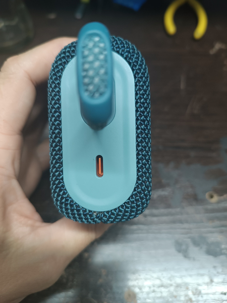 Продаю колонку JBL оригинал