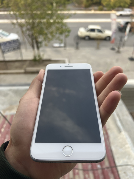 Iphone 8 plus 64 gb