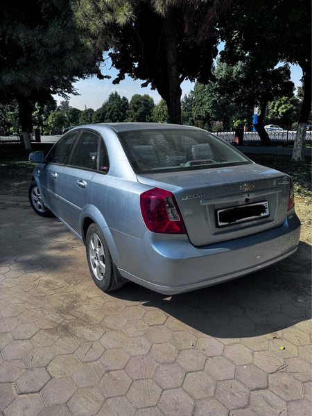 Lacetti gentra 2015