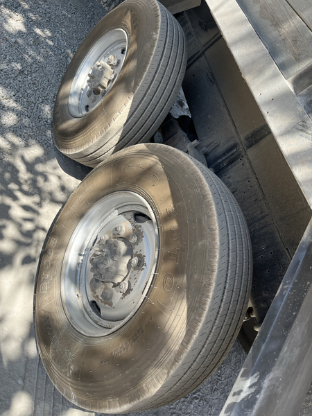 Zil 131 sotiladi xolati zo’r ishi yo’q