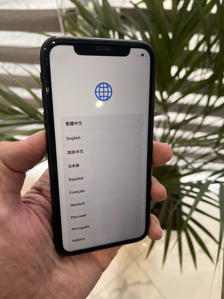 Продам Iphone XR 64 GB
