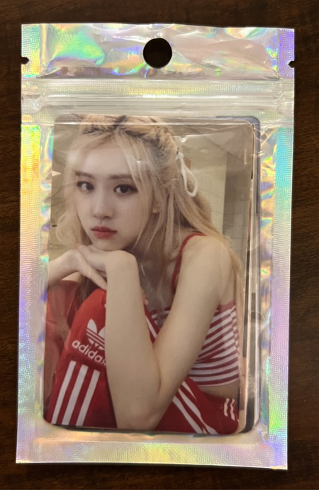 продаются карточки Blackpink 8 шт.