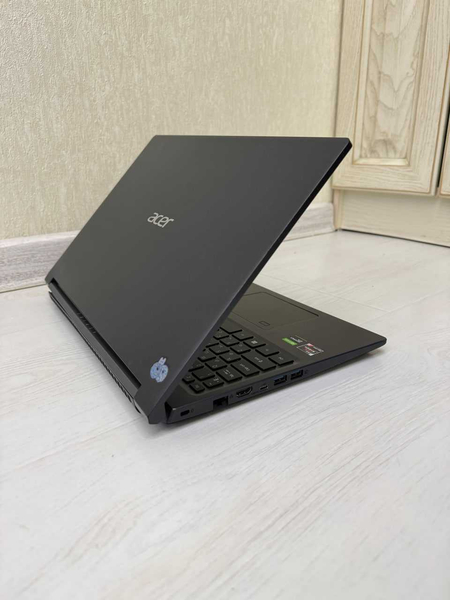 Acer Aspire 7 AMD Ryzen 5 5500U / Nvidia GTX 1650 / DDR4 16 GB
