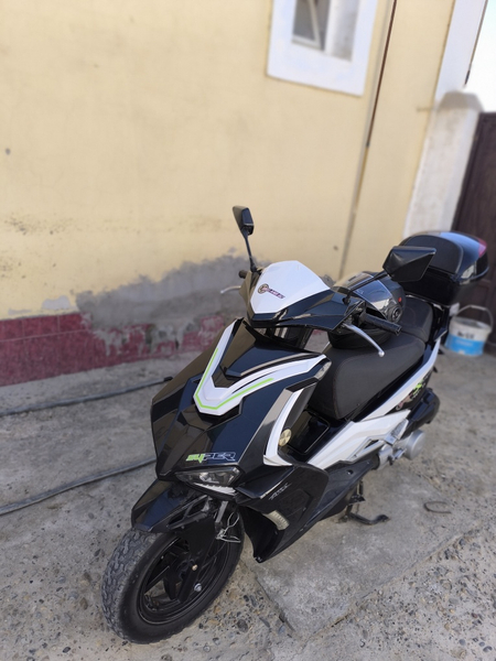 Italiya R2 sotiladi