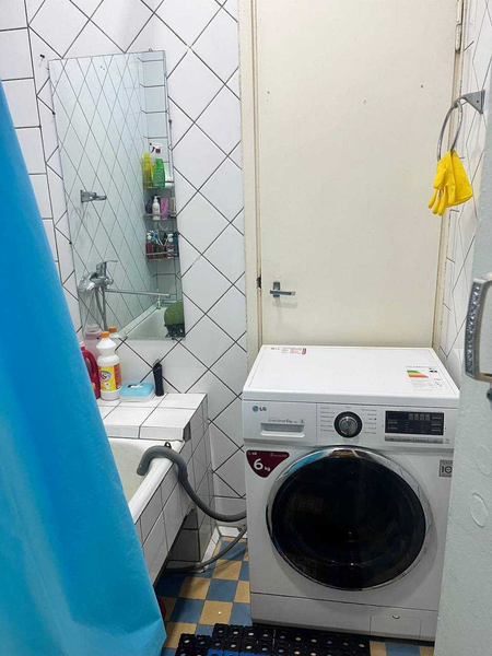 Продается 3-ех ком квартира 68м2 цена 66 000 $.ZA010