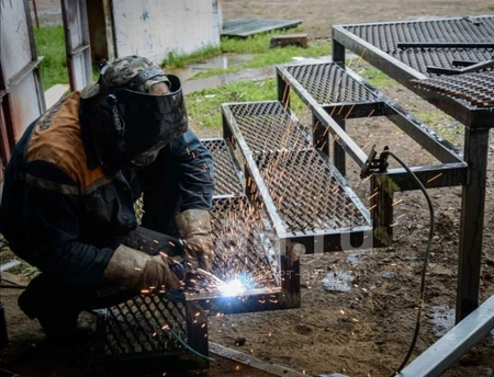 Сварочные услуги гаражей, ворот, заборов, навесов, беседок, лестниц и