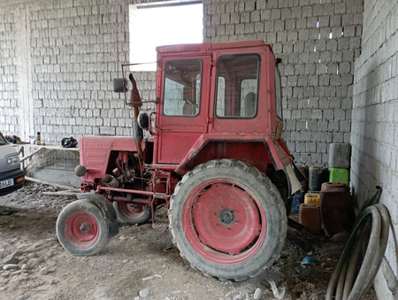T25 traktori sotiladi xolati yaxshi