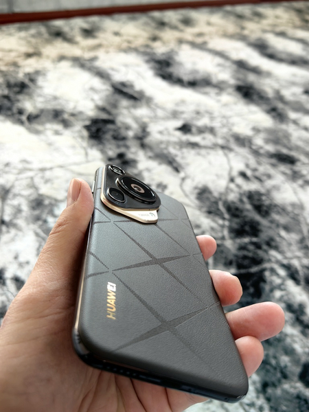 Huawei Pura 70 Ultra 512gb brown