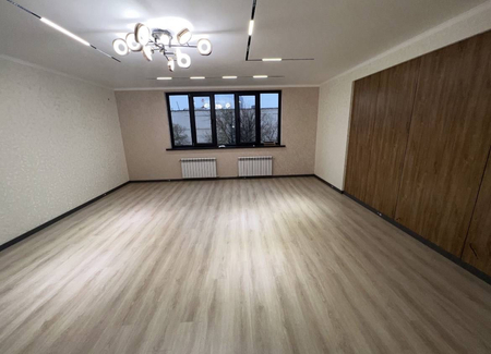 Продается 3 комнатная квартира ремонт ул.Бабура РУВД