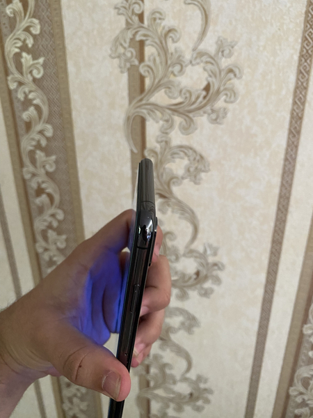 Iphone xs max в хорошем состоянии