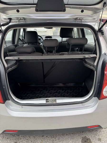 Spark sotiladi 2016 yil prabek 97000km