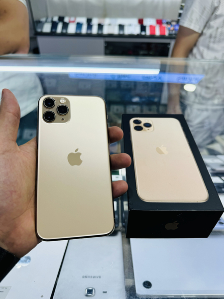 iPhone 11 Pro  256 gb gold ideal