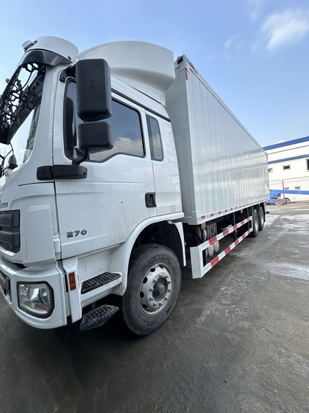 Shacman L3000 9 metr va 7.5 metr usiliniy. Shotspravka holatida