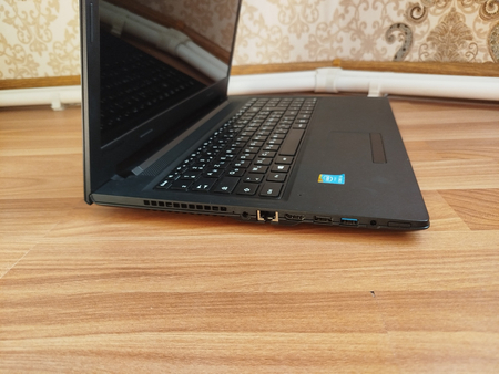 Тонкий ноутбук для учебы и офисных работ intel Core i3 8/256 SSD, 15.6