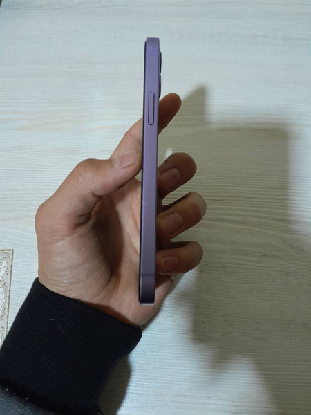 Iphone 12 ideal.