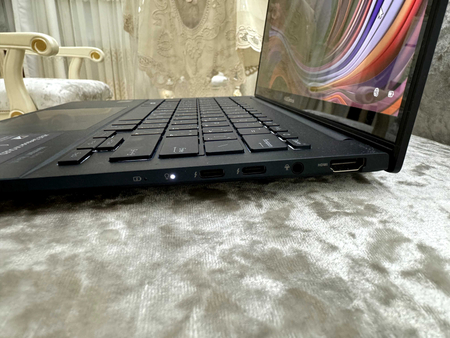 Asus Zenbook 14 OLED | UX3405M