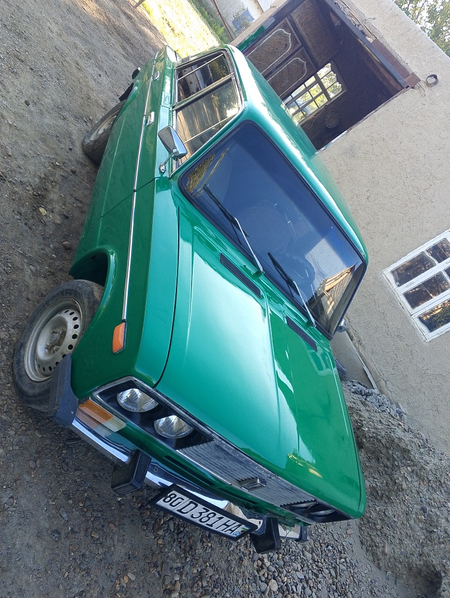 Vaz 2106 sotiladi yili 1983 metan 65lt