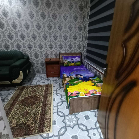 Oilaviy dam olish uchun dacha bor. Chorvoq markazida.