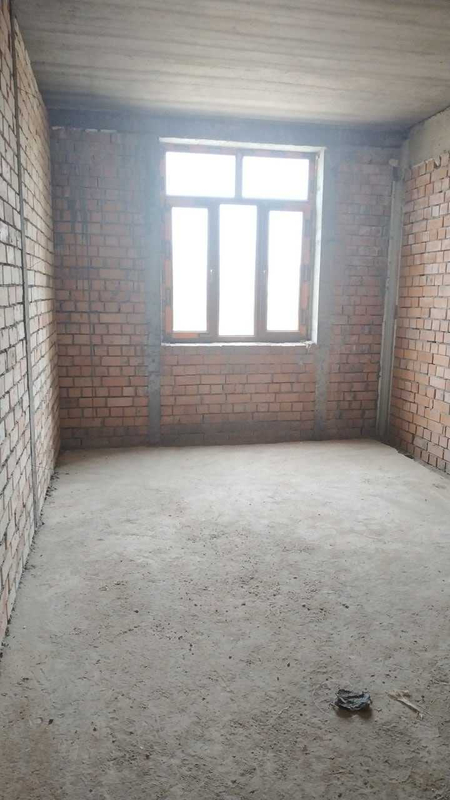 Продам 3/1/8 ЖК Мирос коробка 101м2 М.Улугбекский р-н\\\