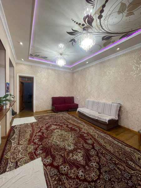Срочно продам участок 7,5 соток с хорошим домом в центре Кибрая