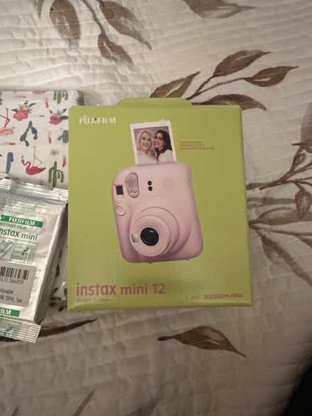 Новый Instax mini 12