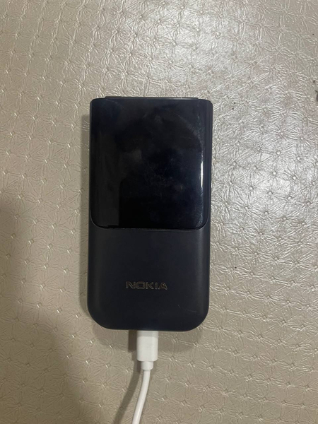 Nokia 2720 Flipp